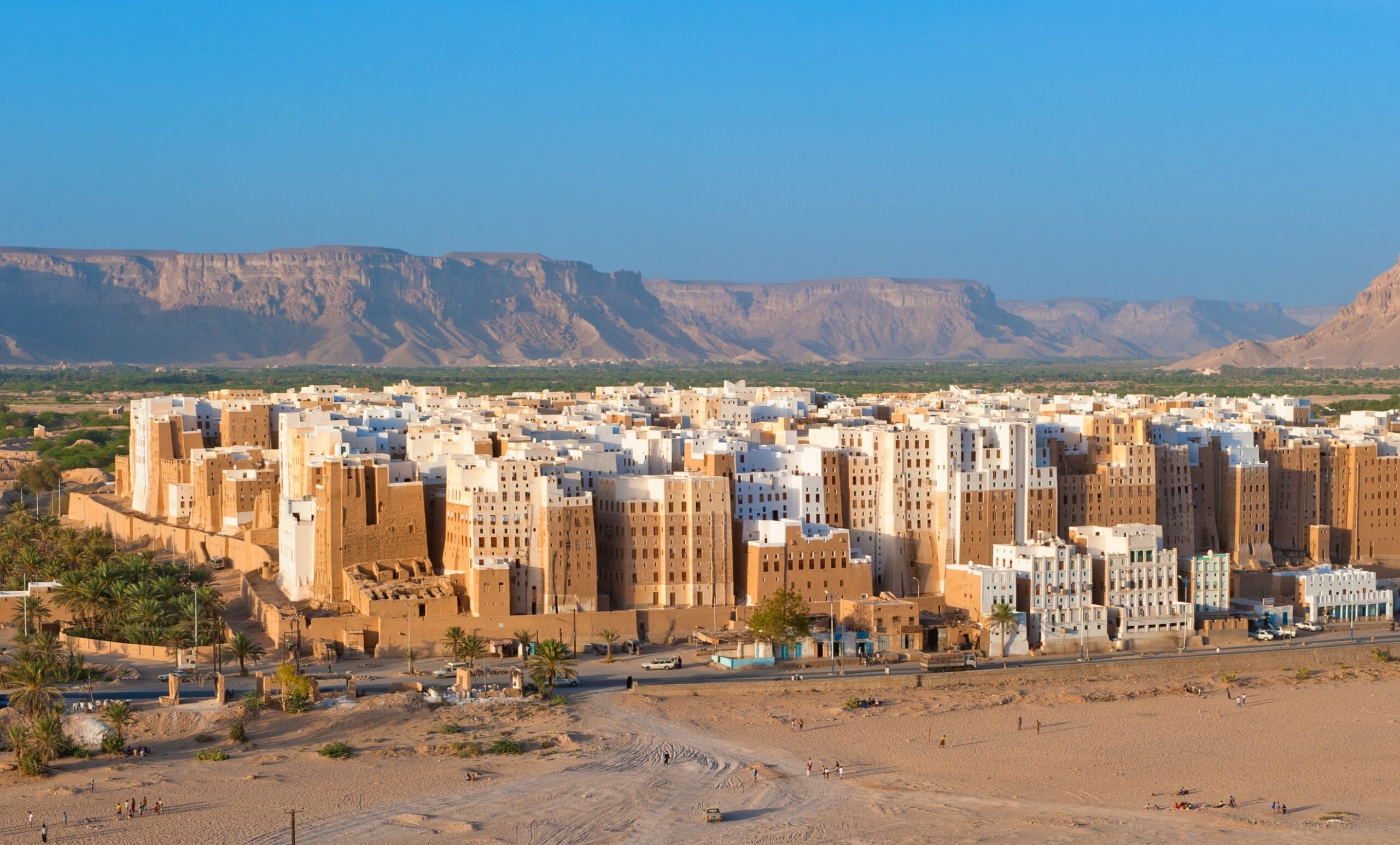 The Manhattan of the desert: Shibam, a city of ancient mud-brick ...
