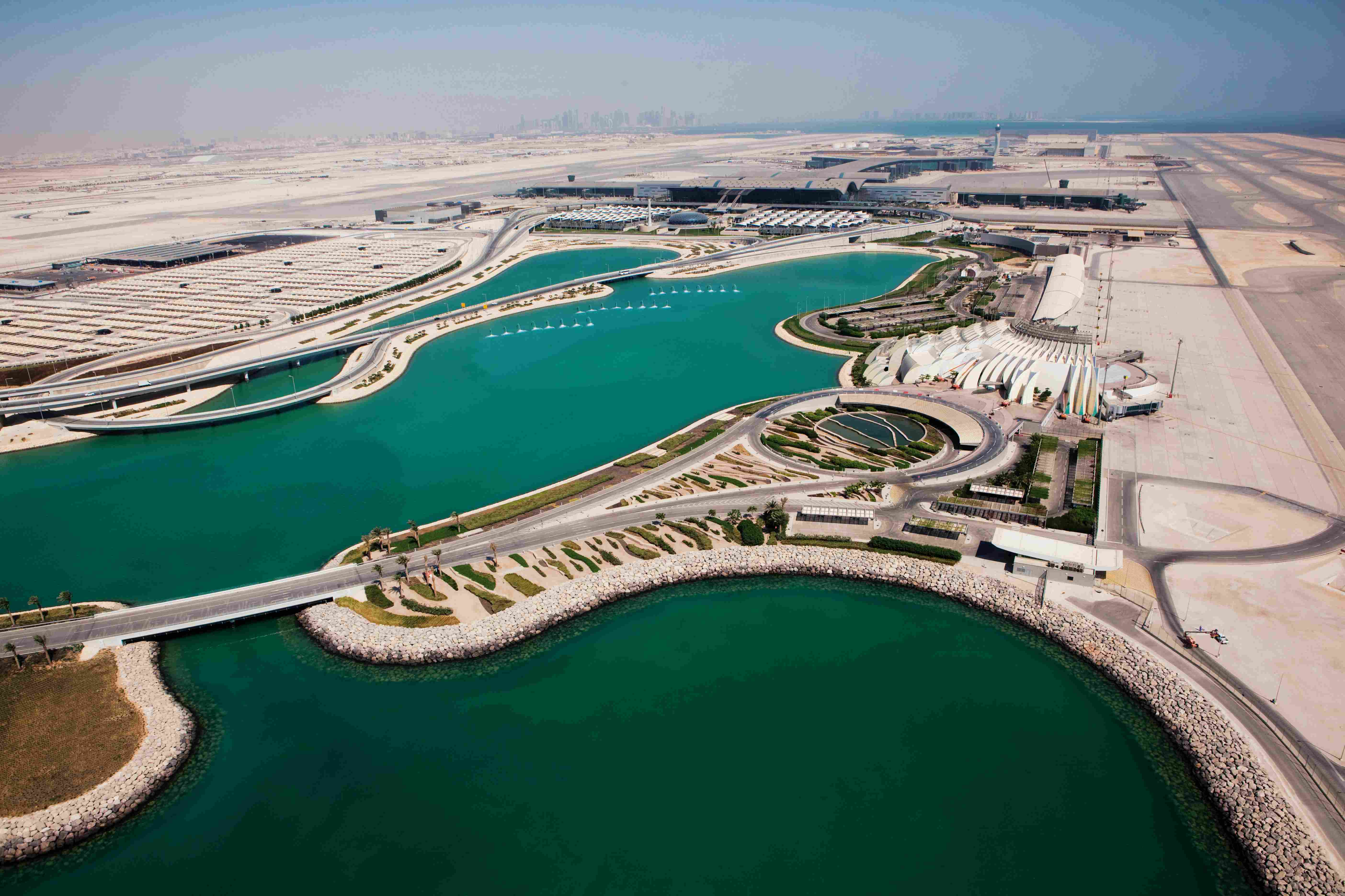 El Aeropuerto Internacional De Hamad De 22km2 Es Un Tercio De La 